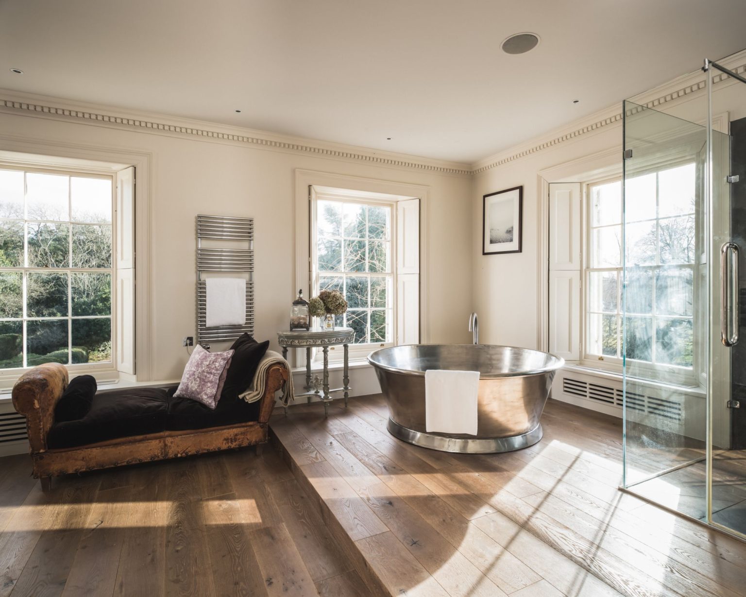 Tin Bathtubs - Behold the rise of the #Tinfluencers! - William Holland